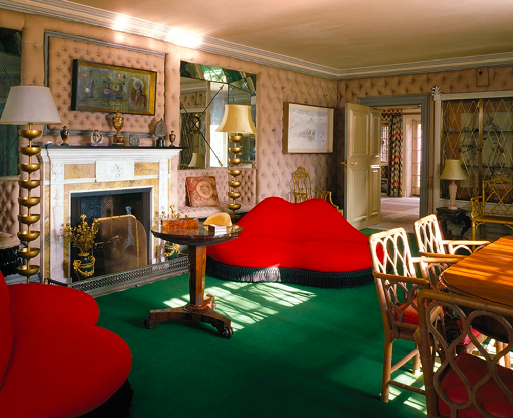 The Surreal House: Embracing the Unexpected in Interior Design